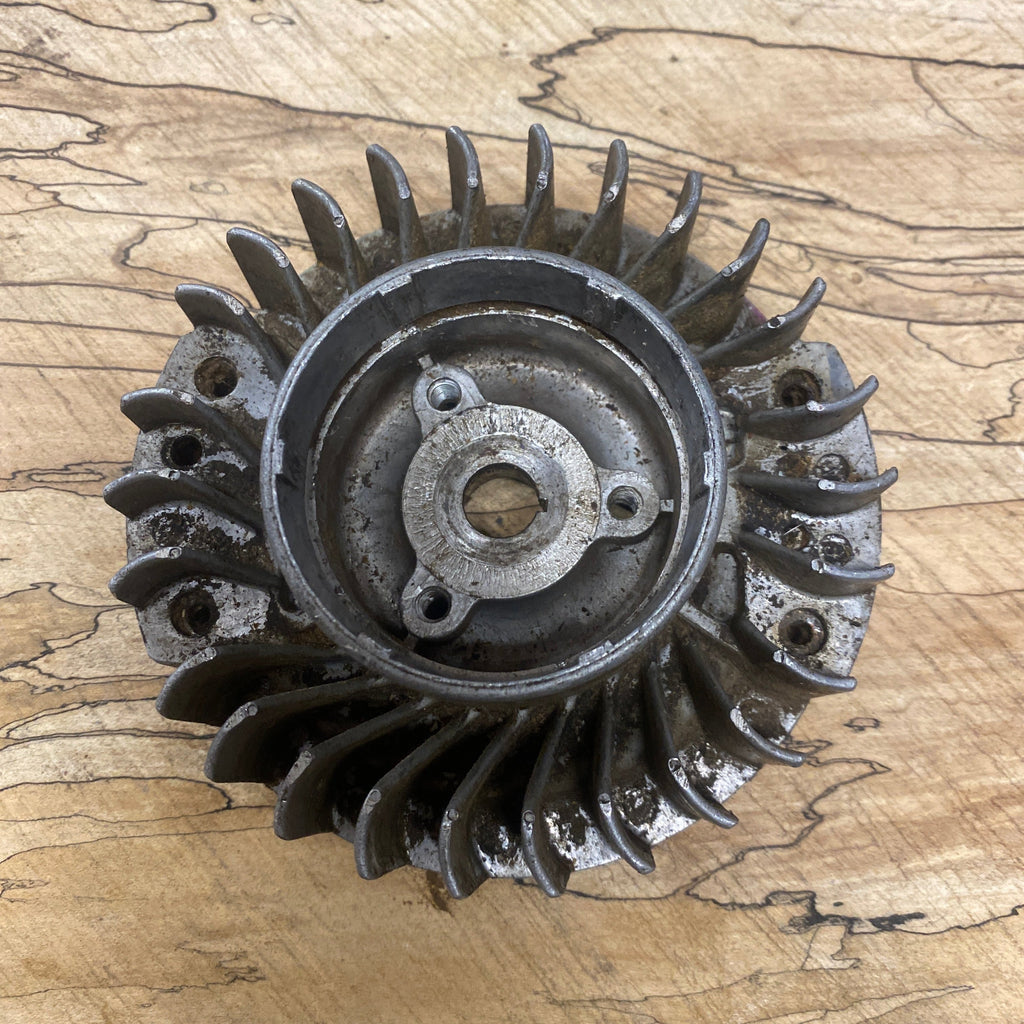 Stihl 042 048 AV Chainsaw Flywheel For SEM Ignition type 2 #2