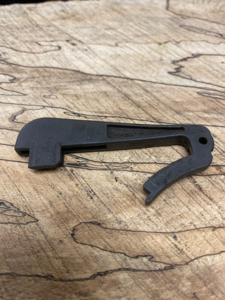 husqvarna 262 chainsaw throttle safety catch