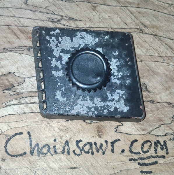 echo cs-451vl, cs-452vl chainsaw air filter cover (with nut) #2