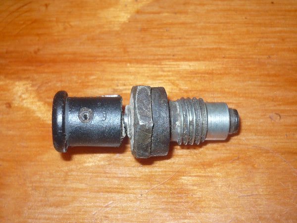 Stihl 076 Chainsaw Compression Release Valve