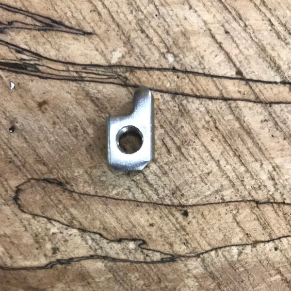 mcculloch pro mac 610, 605, 650, 3.7 timber bear chainsaw chain tensio