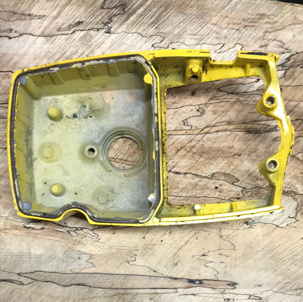 mcculloch pro mac 700 chainsaw fuel tank cover