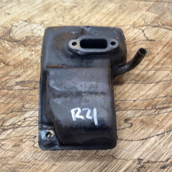 Partner R21 chainsaw Muffler