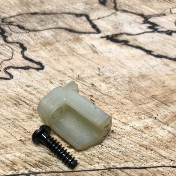 Efco 132 S chainsaw chain catch and screw 50030127R (BOS)